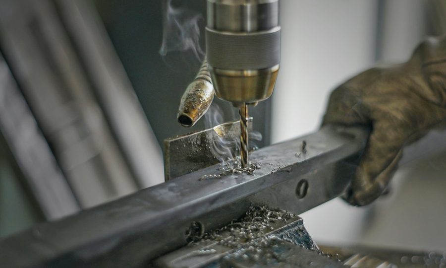 Water-Soluble vs. Oil-Based Cutting Fluids: Key Differences